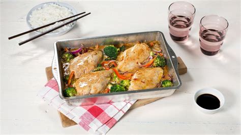 Ovnsbakt Kyllingfilet Med Asiatisk Fl Tesaus Oppskrift Fra Tine Kj Kken