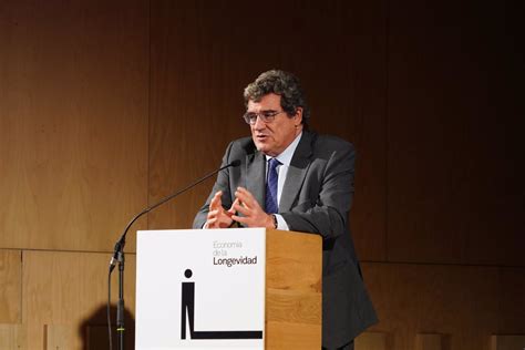 Escrivá defiende a Marlaska por su esfuerzo extremo de transparencia
