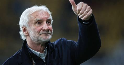 Ans Herz gewachsen DFB verlängert mit Rudi Völler bis zur WM 2026
