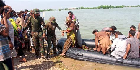 Dutzende Tote bei neuen Überschwemmungen in Pakistan Asien