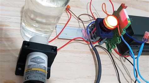 Como Instalar O Sensor Capacitivo De Proximidade E2K C25MF1 Omron YouTube
