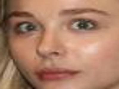 Other De Lechauvedamazon Sur Chloe Grace Moretz Surprise Surpris Bar