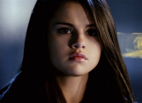 Selena Gomez Movies Alex Russo Wizards Of Waverly Place Lip Fillers Marie Gomez Hollywood