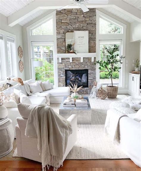 Small Modern Farmhouse Living Room Ideas With Fireplace