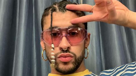Bad Bunny en Lima Fan peruana bailó con el Conejo Malo en el Estadio