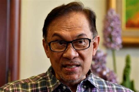 Raja Tunjuk Anwar Ibrahim Jadi Perdana Menteri Malaysia Ke 10 Dilantik