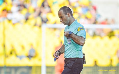 FC Nantes Ligue 1 Jérôme BRISARD arbitre de FC Nantes Le Havre AC