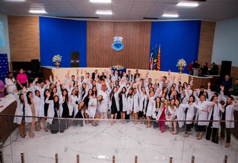 Cerimônia do Jaleco marca início da formação da primeira turma de