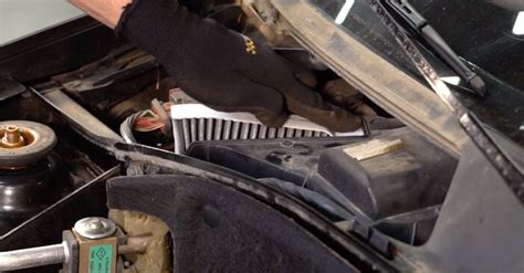 How To Change Pollen Filter On Renault Clio 2 Replacement Guide Clio
