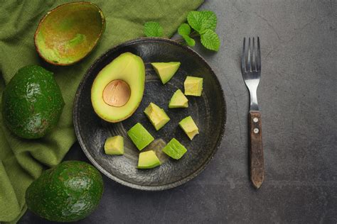 Avocado proprietà e benefici nutrizionali KodamaMed