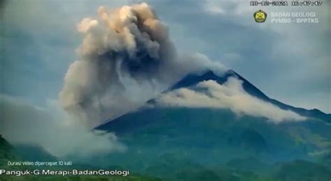Gunung Merapi Catat Alami 125 Kali Gempa Guguran Okezone News
