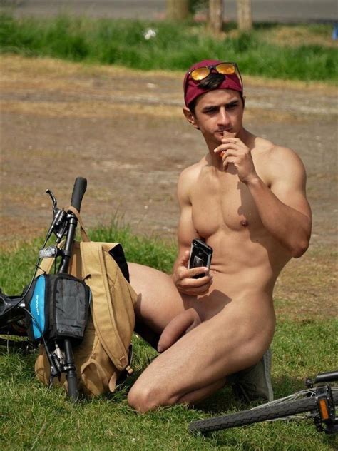 Men Naked Public Photo 26 BoyFriendTV