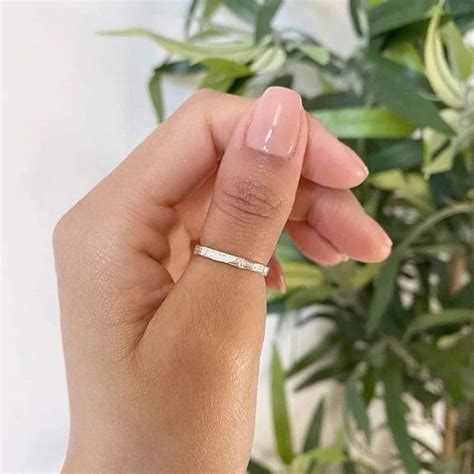 Pin tillagd av Florine Perrin på Nails Smycken