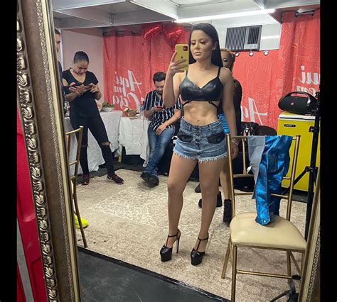 Foto Corpo definido de Maraisa da dupla Maiara chamou atenção na