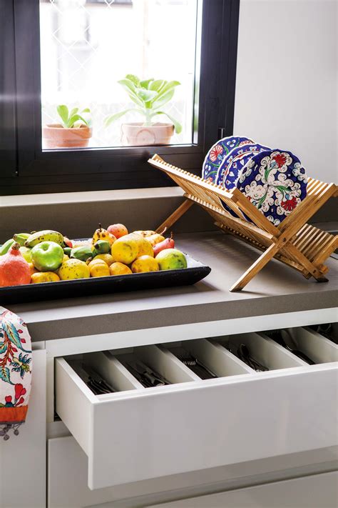 Una cocina remodelada para ser un cálido y funcional punto de encuentro