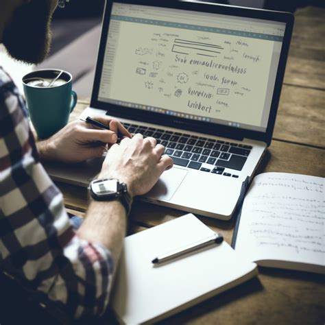 Qué es qué hace y cuánto gana un redactor SEO