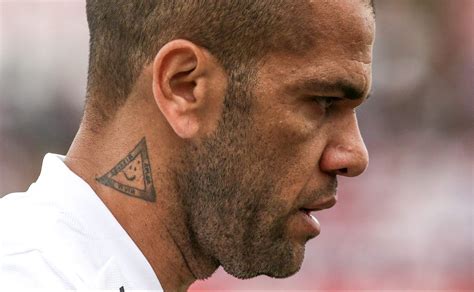 Justiça espanhola aceita conceder liberdade provisória a Daniel Alves
