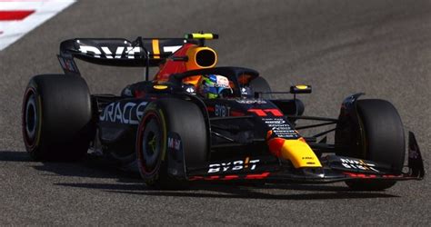 Fernando Alonso Domina Ensayos Libres Del Gp De Bahr In Checo P Rez