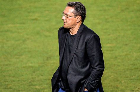 Corinthians confirma Vanderlei Luxemburgo como novo técnico