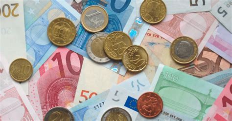 Precio del euro México hoy a pesos mexicanos MXN hoy lunes 25 de