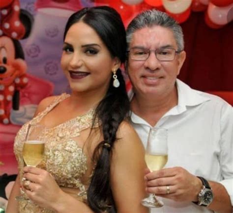 Proj Til Retirado De Corpo De Ex Presidente Da Vila Isabel Passar Por