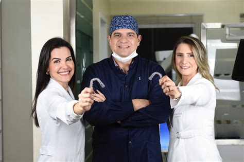 Voc J Ouviu Falar Dos Aparelhos Invis Veis Cl Nica Odontol Gica