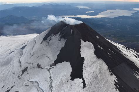 Alerta amarilla volcán Villarrica Bomberos participan de comité de
