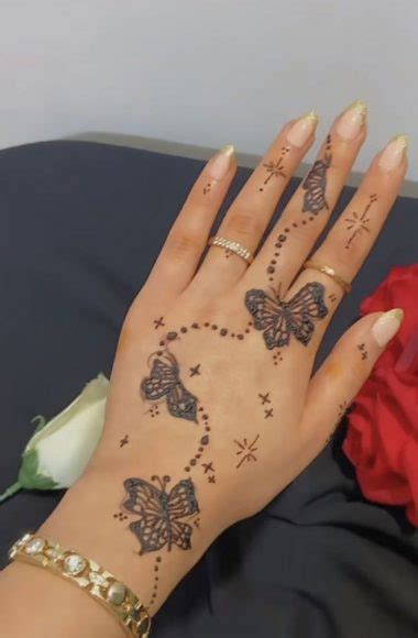 59 Timeless Pattern And Artistry Henna Designs Butterfly Whimsy 1