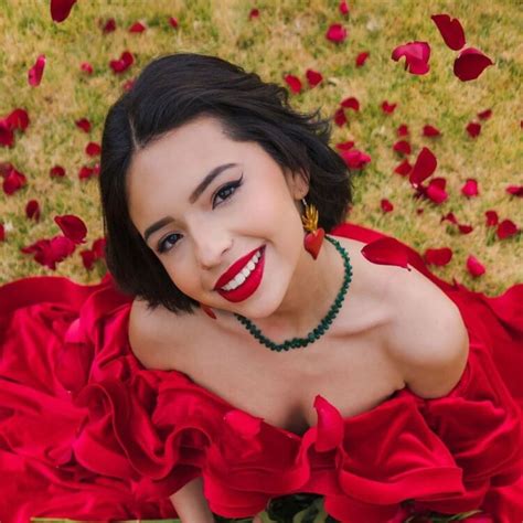 Ángela Aguilar enciende las redes con su vestuario Qué Pasa en Zacatecas