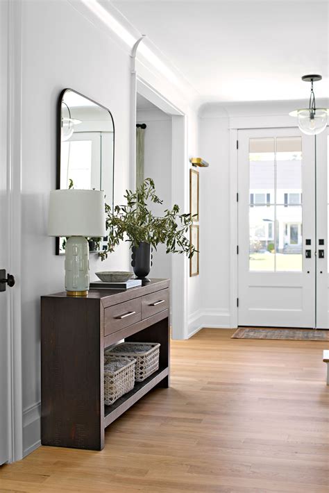 25 Entryway Lighting Ideas For A Warm Welcome