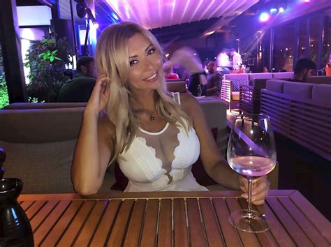Зрелые и сексуальные 69 pic of 9