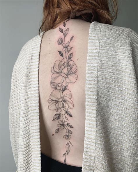 20 Back Tattoos For Women Latest Photos 2022 In 2022 Back Tattoo