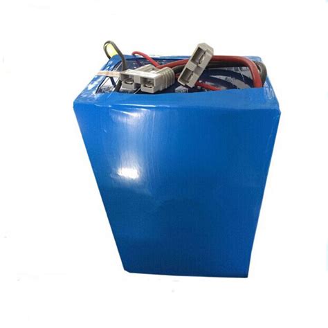 Batteria Ricaricabile LiFePO4 12V 200AH Ainbattery