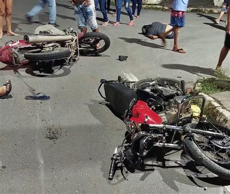 Acidente entre motos deixa três vítimas dois gravemente feridos