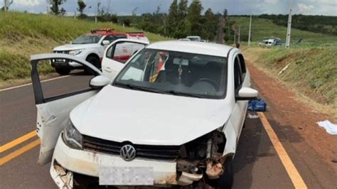 Gestante fica ferida ao ser ejetada de carro após colisão na PR 552