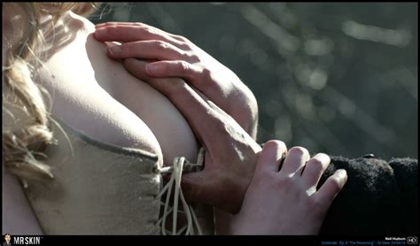 Nackte Nell Hudson In Outlander