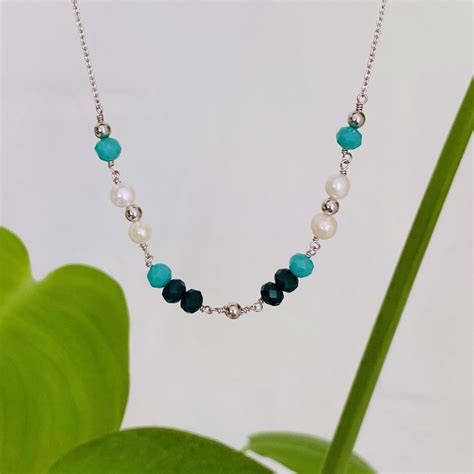 Seville Jewelry sølv halskæde grøn sten hvide perler 81008 45 Gindeberg