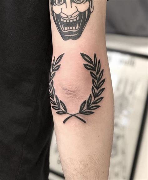 Pin Em Meus Pins Salvos Tatuagem Batata Da Perna Tatuagem Estilo