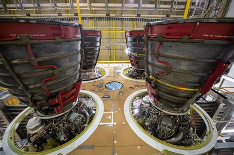 La NASA Encarga Otros 18 Motores De Cohete Para El Regreso A La Luna