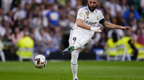 Tras 14 años Karim Benzema deja el Real Madrid
