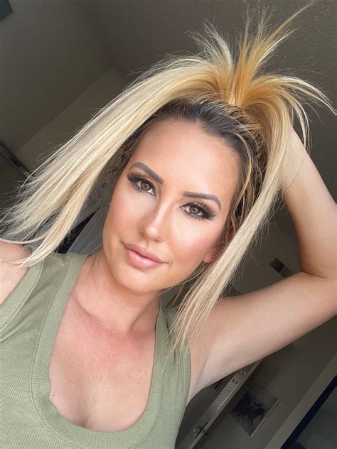 Tw Pornstars Brett Rossi Twitter Howdy 🤠 👋 Say It Back 118 Am 26 Apr 2023