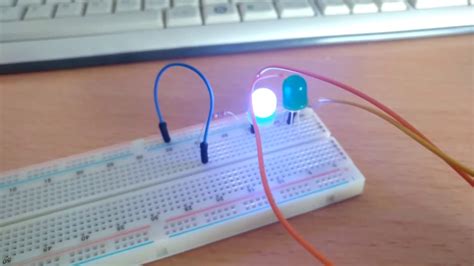 ENCENDER DOS LEDS CON ARDUINO YouTube