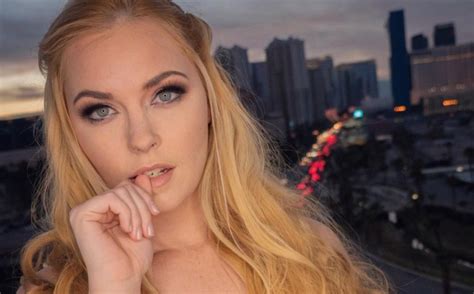 Bailey Rayne