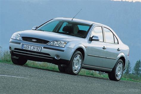 Ford Mondeo Mk3 2 0 TDCI 130 KM 2001 sedan skrzynia ręczna napęd