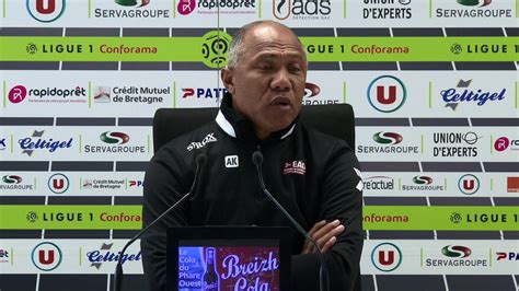 Le point presse d Antoine Kombouaré avant Guingamp Niort Vidéo