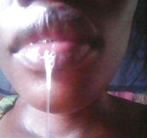 Uganda Women Sending Selfies ShesFreaky