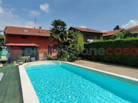 Vendita Terratetto Unifamiliare In Borgata Bruera 51 Piscina Ottimo