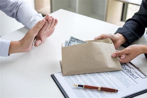 Los Auditores Y El Fraude Corporativo