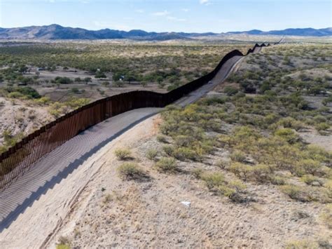 Le mur à la frontière sud des Etats Unis obstacle pour la faune