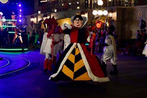 Video Mickey S Boo To You Halloween Parade Updated For 2023 At Mickey